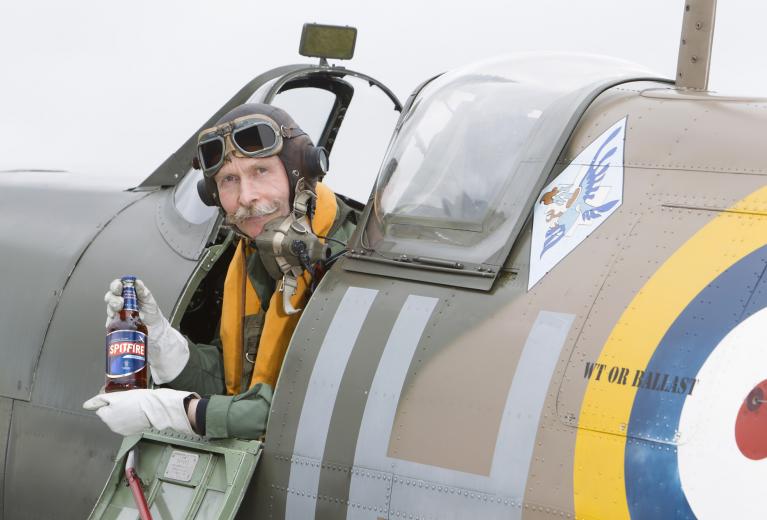 First Drop Umbrella– Shepherd Neame